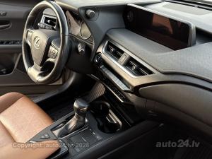Pelēks Lexus UX 2021 Tartu, ar dzinēja tilpumu 2.00 L un nobraukumu 99 tūkst. km par 25800 €, foto 16 vietnē AUTOMOTO.COM.LV