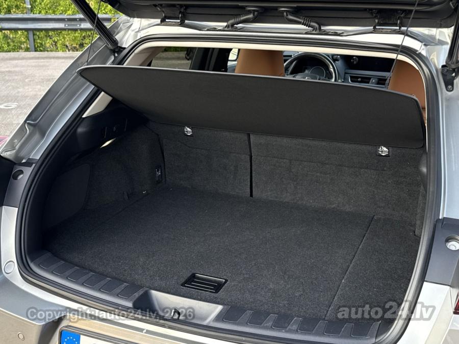 Pelēks Lexus UX 2021 Tartu, ar dzinēja tilpumu 2.00 L un nobraukumu 99 tūkst. km par 25800 €, foto 21 vietnē AUTOMOTO.COM.LV