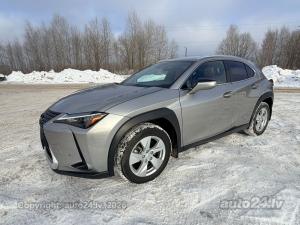 Pelēks Lexus UX 2024 Tallina, ar dzinēja tilpumu 2.00 L un nobraukumu 13 tūkst. km par 33900 €, foto 3 vietnē AUTOMOTO.COM.LV