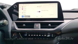 Серый Лексус UX 2025 в Таллин, объемом двигателя 1.99 л и пробегом 9 тыс. км за 39995 €, фото 15 на AUTOMOTO.COM.LV