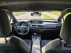 Lexus UX 2020 Rīga, ar dzinēja tilpumu 2.00 L un nobraukumu 80 tūkst. km par 22700 €, foto 6 vietnē AUTOMOTO.COM.LV