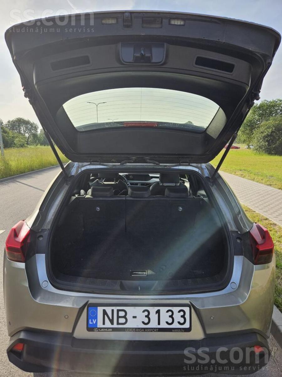 Lexus UX 2020 Rīga, ar dzinēja tilpumu 2.00 L un nobraukumu 80 tūkst. km par 22700 €, foto 9 vietnē AUTOMOTO.COM.LV