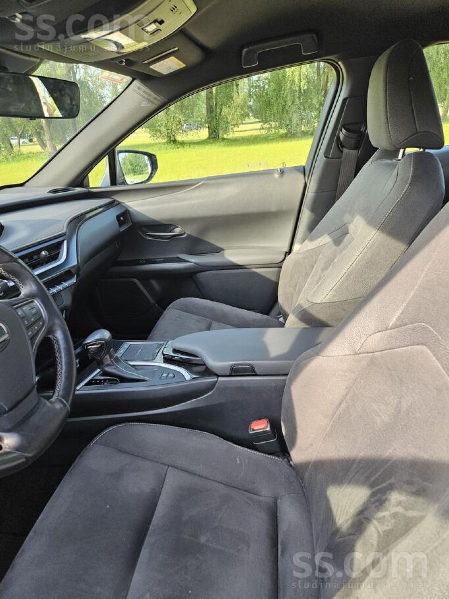 Lexus UX 2020 Rīga, ar dzinēja tilpumu 2.00 L un nobraukumu 80 tūkst. km par 22700 €, foto 10 vietnē AUTOMOTO.COM.LV