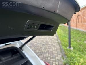 White Lexus UX 2019 in Daugavpils, with an engine capacity of 2.00 L and mileage of 129 thousand km for 22950 €, photo 19 on AUTOMOTO.COM.LV