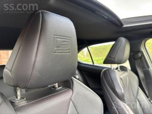 White Lexus UX 2019 in Daugavpils, with an engine capacity of 2.00 L and mileage of 129 thousand km for 22950 €, photo 20 on AUTOMOTO.COM.LV