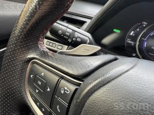 White Lexus UX 2019 in Daugavpils, with an engine capacity of 2.00 L and mileage of 129 thousand km for 22950 €, photo 26 on AUTOMOTO.COM.LV