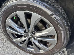 White Lexus UX 2019 in Daugavpils, with an engine capacity of 2.00 L and mileage of 129 thousand km for 22950 €, photo 27 on AUTOMOTO.COM.LV