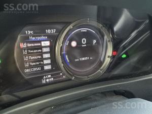 White Lexus UX 2019 in Daugavpils, with an engine capacity of 2.00 L and mileage of 129 thousand km for 22950 €, photo 29 on AUTOMOTO.COM.LV