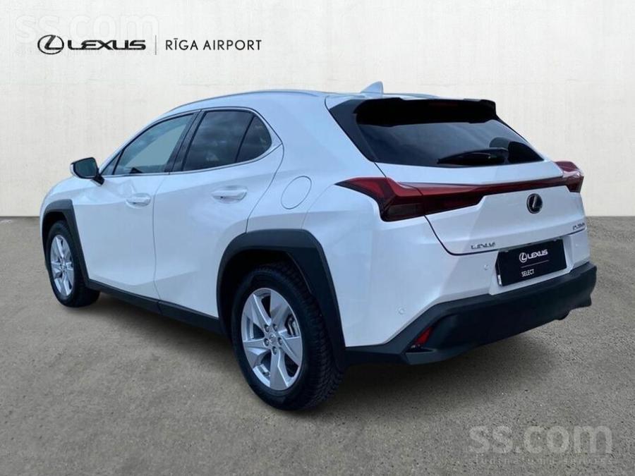 Balts Lexus UX 2023 Rīga, ar dzinēja tilpumu 2.00 L un nobraukumu 22 tūkst. km par 34900 €, foto 18 vietnē AUTOMOTO.COM.LV