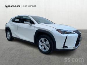 White Lexus UX 2023 in Riga, with an engine capacity of 2.00 L and mileage of 22 thousand km for 34900 €, photo 19 on AUTOMOTO.COM.LV
