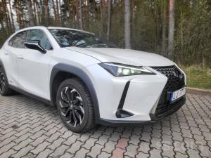 Balts Lexus UX 2021 Rīga, ar dzinēja tilpumu 2.00 L un nobraukumu 63 tūkst. km par 25500 €, foto 5 vietnē AUTOMOTO.COM.LV