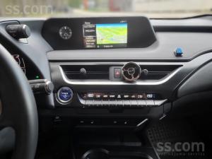 Balts Lexus UX 2021 Rīga, ar dzinēja tilpumu 2.00 L un nobraukumu 63 tūkst. km par 25500 €, foto 8 vietnē AUTOMOTO.COM.LV
