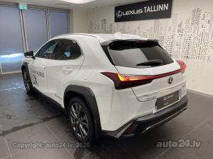 White Lexus UX 2025 in Tallinn, with an engine capacity of 2.00 L and mileage of 7 thousand km for 46900 €, photo 2 on AUTOMOTO.COM.LV