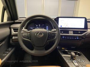 White Lexus UX 2025 in Tallinn, with an engine capacity of 2.00 L and mileage of 7 thousand km for 46900 €, photo 11 on AUTOMOTO.COM.LV