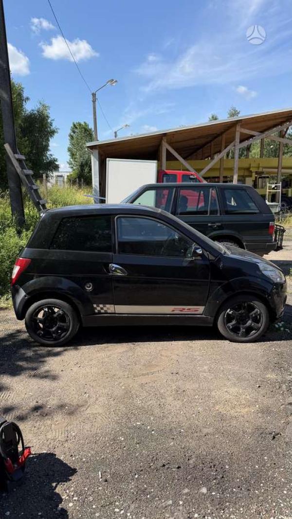 Melns Ligier Ixo 2012 Tauragė, ar dzinēja tilpumu 0.44 L un nobraukumu 30 tūkst. km par 2000 €, foto 2 vietnē AUTOMOTO.COM.LV