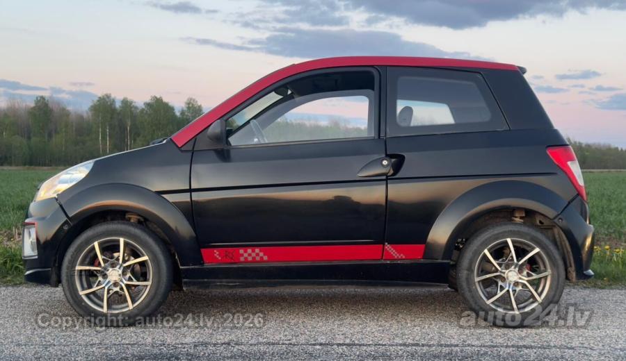 Melns Ligier Ixo 2011 Tiri, ar dzinēja tilpumu 0.44 L un nobraukumu 55 tūkst. km par 3500 €, foto 3 vietnē AUTOMOTO.COM.LV