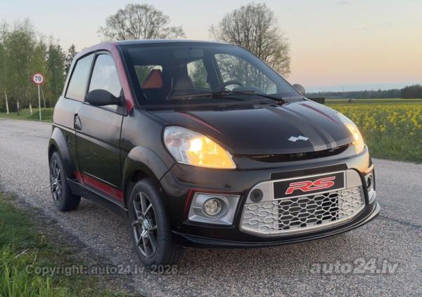 Melns Ligier Ixo 2011 Tiri, ar dzinēja tilpumu 0.44 L un nobraukumu 55 tūkst. km par 3500 €, foto 5 vietnē AUTOMOTO.COM.LV