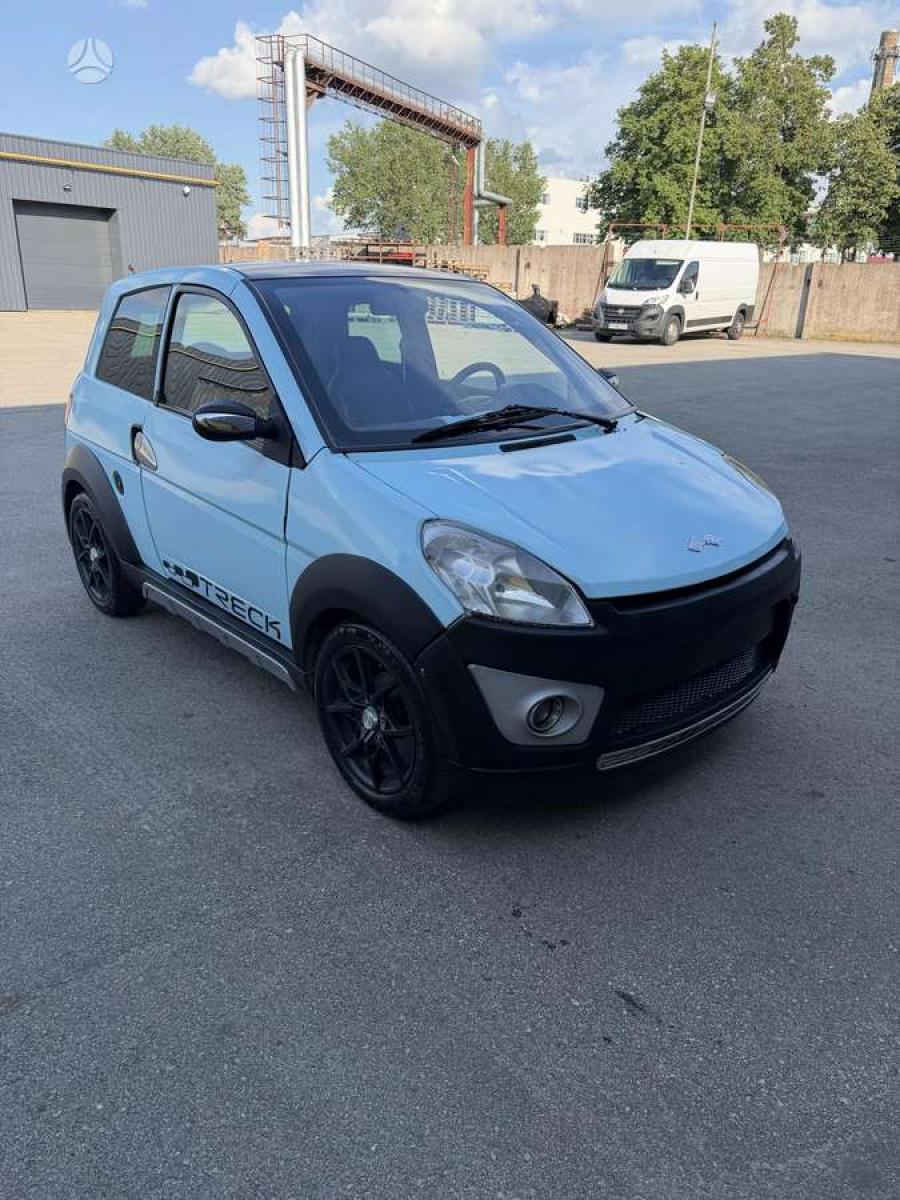 Blue Ligier Ixo 2012 in Marijampole, with an engine capacity of 0.50 L and mileage of 71 thousand km for 4700 €, photo 8 on AUTOMOTO.COM.LV