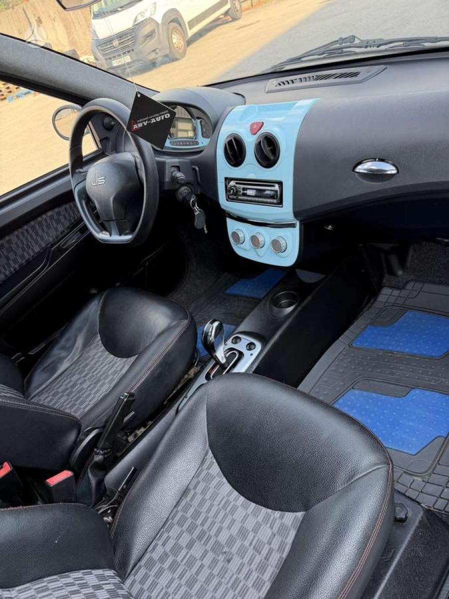 Blue Ligier Ixo 2012 in Marijampole, with an engine capacity of 0.50 L and mileage of 71 thousand km for 4700 €, photo 9 on AUTOMOTO.COM.LV