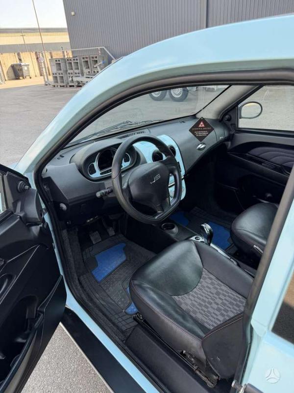 Blue Ligier Ixo 2012 in Marijampole, with an engine capacity of 0.50 L and mileage of 71 thousand km for 4700 €, photo 9 on AUTOMOTO.COM.LV