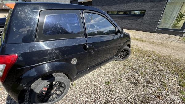 Ligier Ixo 2012 Alīta vietnē Ligier Ixo 2012 Alīta, ar dzinēja tilpumu 0.50 L un nobraukumu 33 tūkst. km par 2800 €, foto 6 vietnē AUTOMOTO.COM.LV