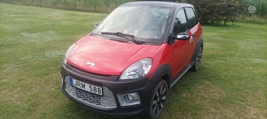 Red Ligier Ixo 2017 in Elektrenai, with an engine capacity of 0.48 L and mileage of 75 thousand km for 5500 €, photo 3 on AUTOMOTO.COM.LV