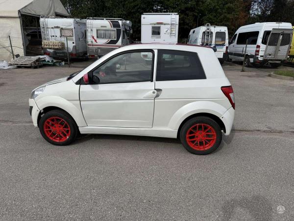 White Ligier Ixo 2011 in Klaipeda, with an engine capacity of 0.50 L and mileage of 44 thousand km for 3000 €, photo 8 on AUTOMOTO.COM.LV