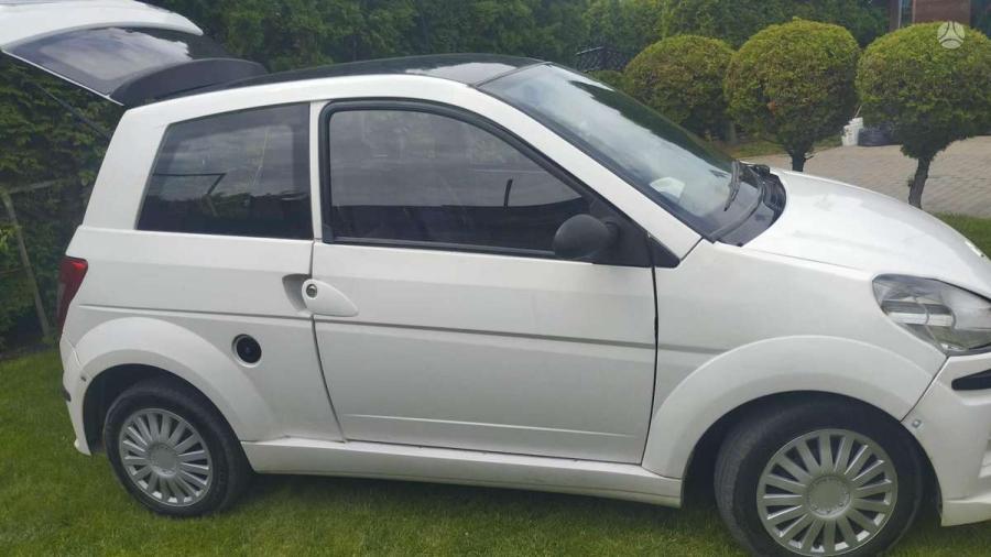 Balts Ligier Ixo 2012 Kauņa, ar dzinēja tilpumu 0.51 L un nobraukumu 93 tūkst. km par 4100 €, foto 1 vietnē AUTOMOTO.COM.LV