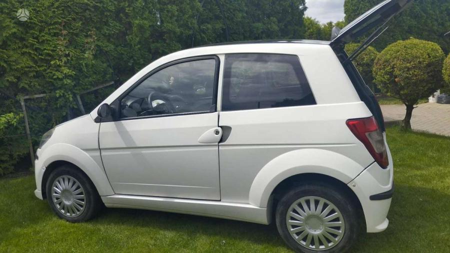 Balts Ligier Ixo 2012 Kauņa, ar dzinēja tilpumu 0.51 L un nobraukumu 93 tūkst. km par 4100 €, foto 4 vietnē AUTOMOTO.COM.LV