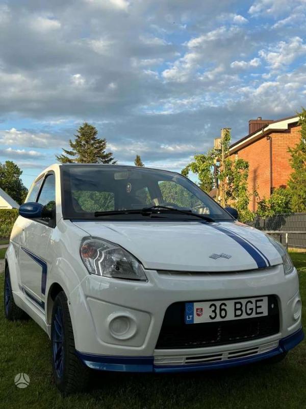 White Ligier Ixo 2012 in Kaunas, with an engine capacity of 0.51 L and mileage of 36 thousand km for 4000 €, photo 1 on AUTOMOTO.COM.LV