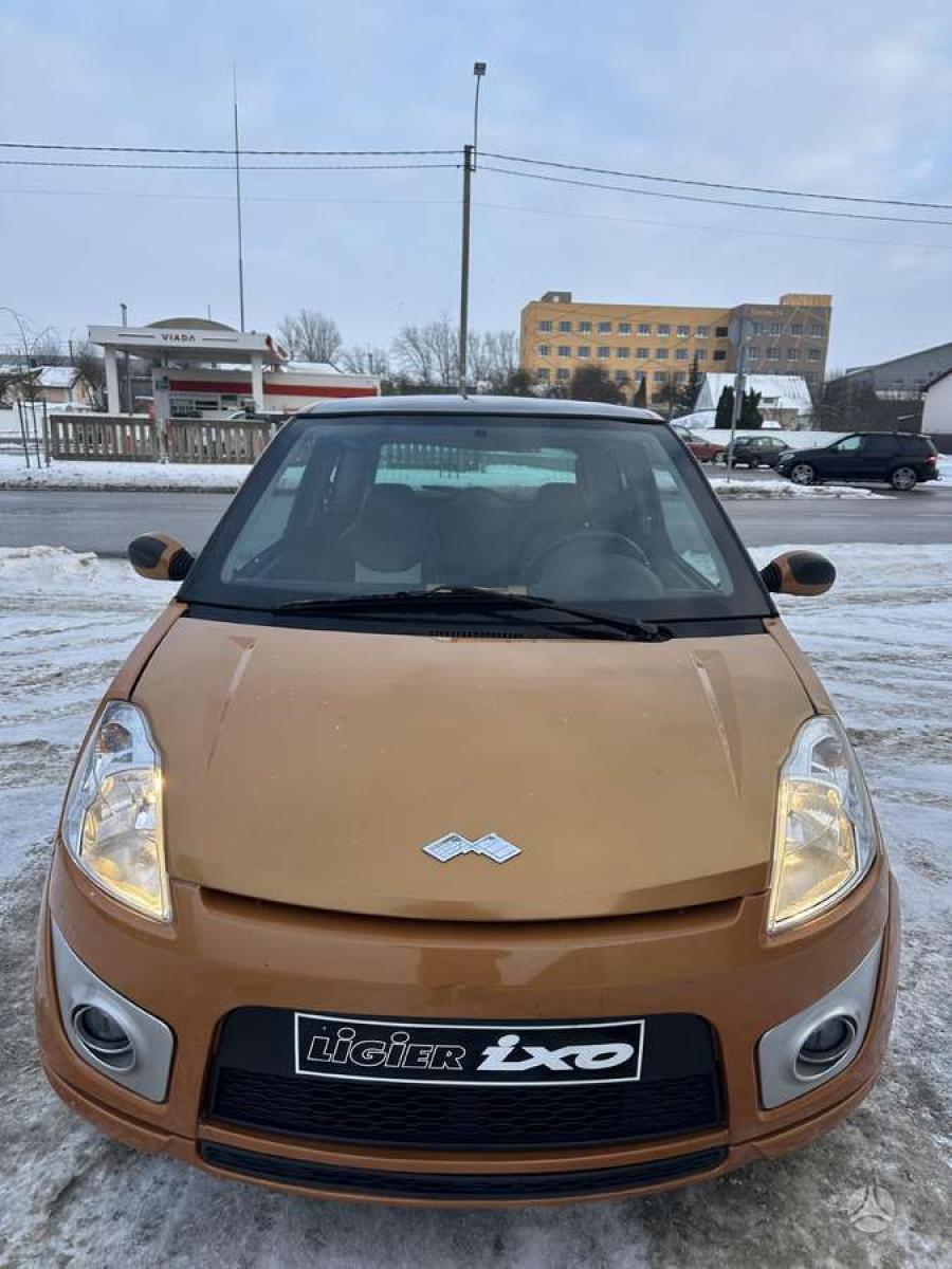 Yellow Ligier Ixo 2011 in Siauliai, with an engine capacity of 4.40 L and mileage of 41 thousand km for 5450 €, photo 5 on AUTOMOTO.COM.LV