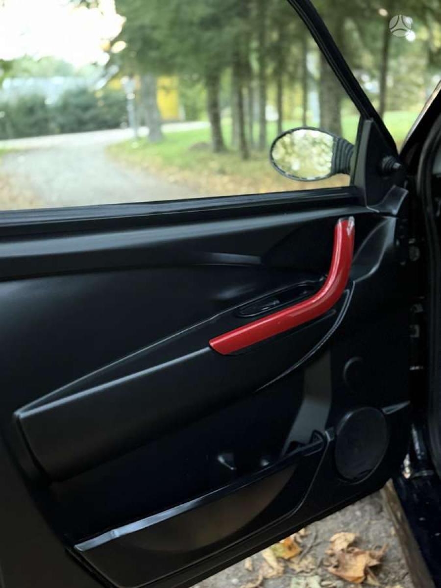 Black Ligier JS 50 2016 in Taurage, with an engine capacity of 0.00 L and mileage of 49 thousand km for 6200 €, photo 12 on AUTOMOTO.COM.LV