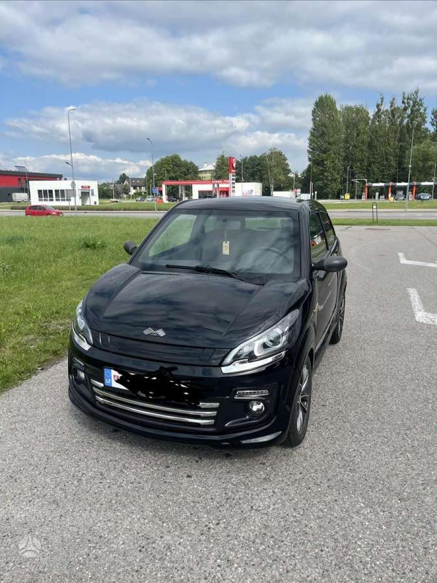 Black Ligier JS 50 2018 in Kaunas, with an engine capacity of 0.50 L and mileage of 30 thousand km for 6500 €, photo 1 on AUTOMOTO.COM.LV