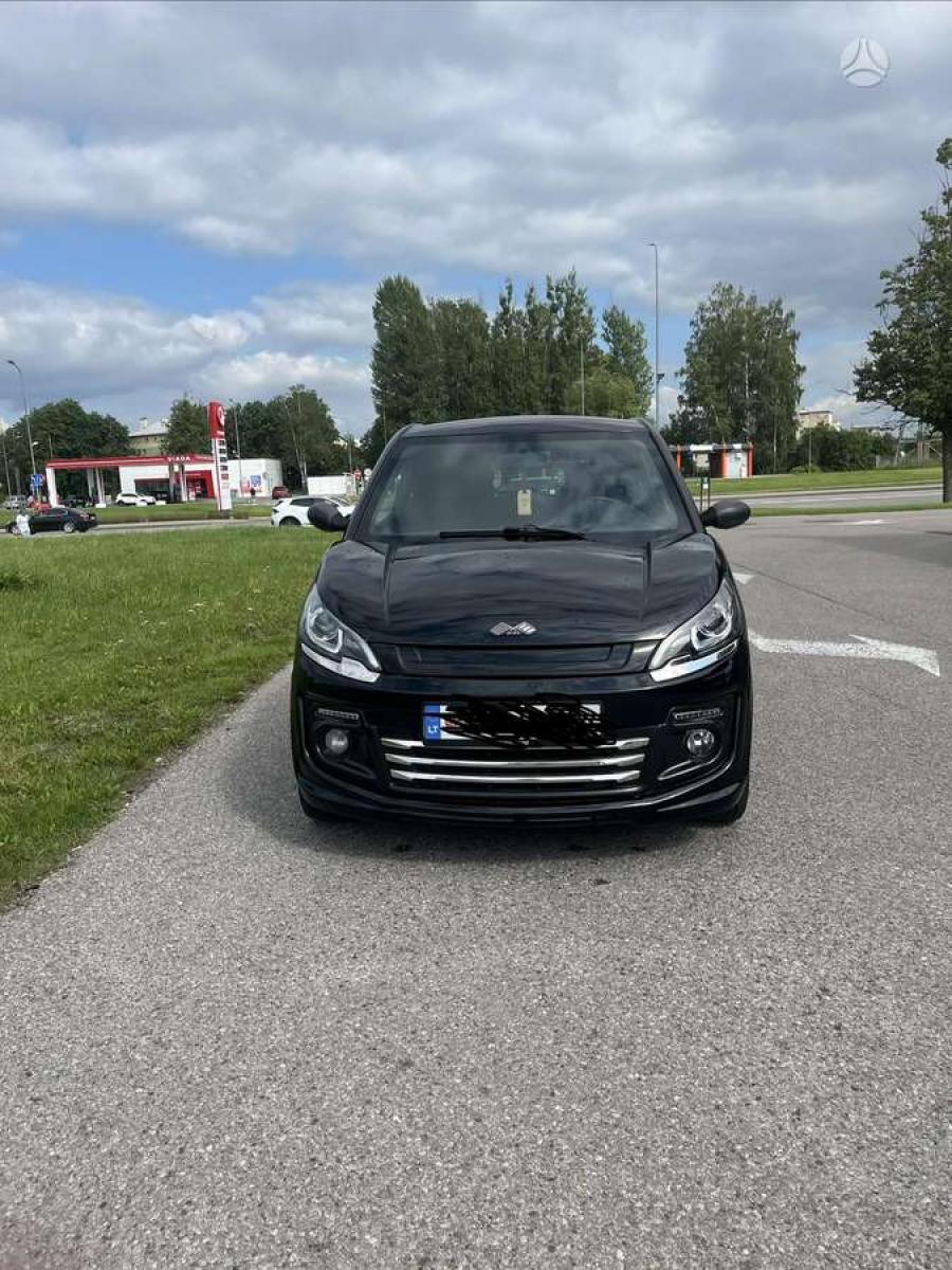 Black Ligier JS 50 2018 in Kaunas, with an engine capacity of 0.50 L and mileage of 30 thousand km for 6500 €, photo 5 on AUTOMOTO.COM.LV