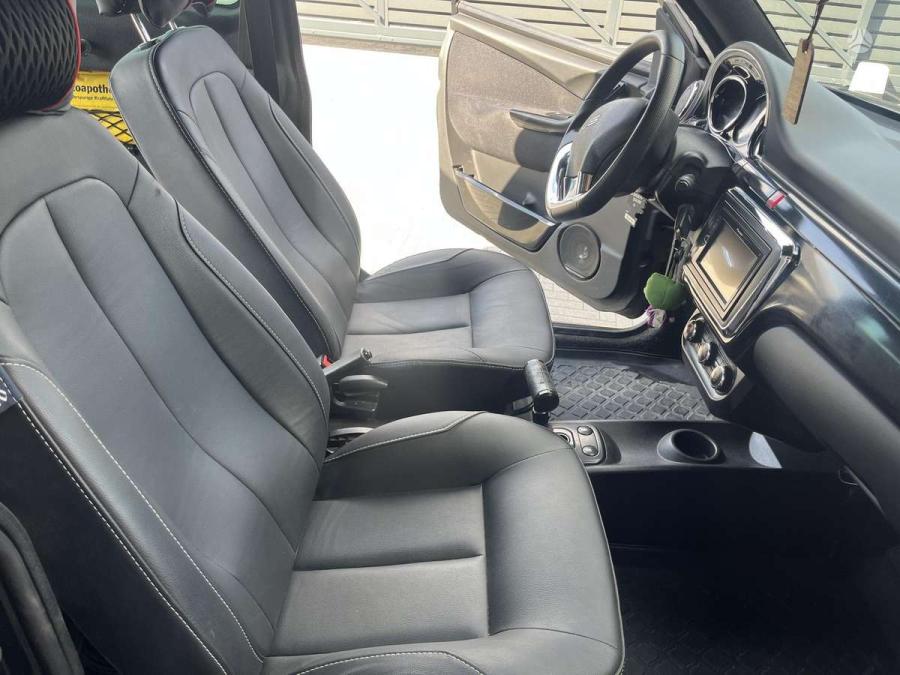 Black Ligier JS 50 2018 in Kaunas, with an engine capacity of 0.50 L and mileage of 30 thousand km for 6500 €, photo 8 on AUTOMOTO.COM.LV