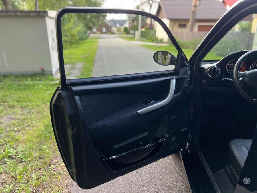 Black Ligier JS 50 2018 in Panevezys, with an engine capacity of 0.49 L and mileage of 31 thousand km for 8499 €, photo 14 on AUTOMOTO.COM.LV