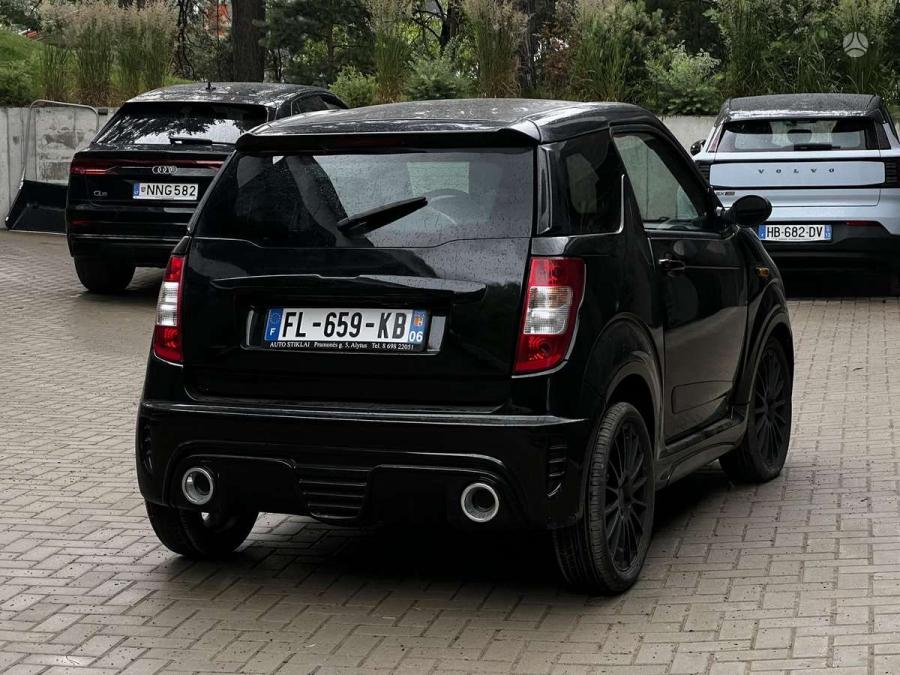 Black Ligier JS 50 2019 in Vilnius, with an engine capacity of 0.49 L and mileage of 11 thousand km for 8990 €, photo 7 on AUTOMOTO.COM.LV
