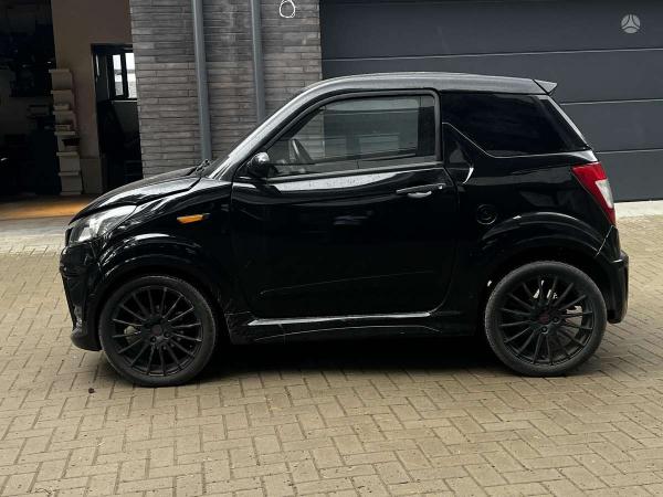 Black Ligier JS 50 2019 in Vilnius, with an engine capacity of 0.49 L and mileage of 11 thousand km for 8990 €, photo 7 on AUTOMOTO.COM.LV