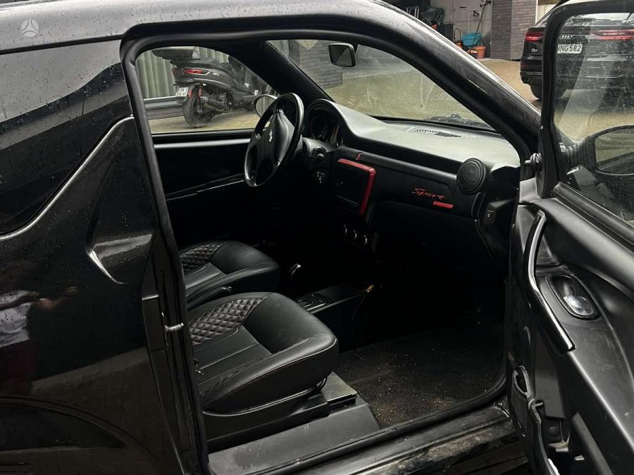 Black Ligier JS 50 2019 in Vilnius, with an engine capacity of 0.49 L and mileage of 11 thousand km for 8990 €, photo 9 on AUTOMOTO.COM.LV