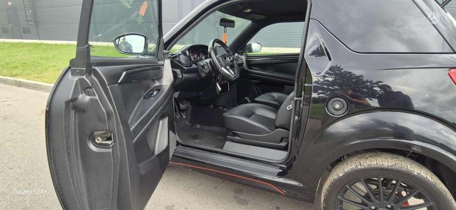 Black Ligier JS 50 2024 in Siauliai, with an engine capacity of 0.48 L and mileage of 27 thousand km for 10750 €, photo 14 on AUTOMOTO.COM.LV
