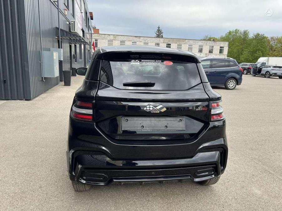 Melns Ligier JS 50 2025 Alīta, ar dzinēja tilpumu 0.00 L un nobraukumu 2 tūkst. km par 11950 €, foto 8 vietnē AUTOMOTO.COM.LV
