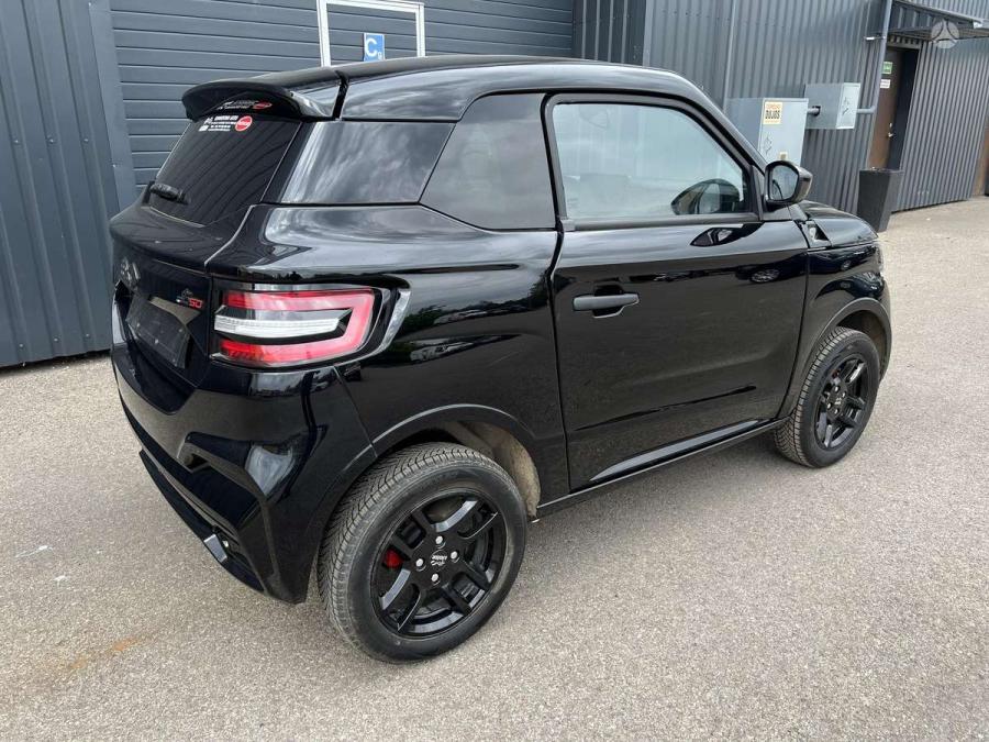 Melns Ligier JS 50 2025 Alīta, ar dzinēja tilpumu 0.00 L un nobraukumu 2 tūkst. km par 11950 €, foto 10 vietnē AUTOMOTO.COM.LV