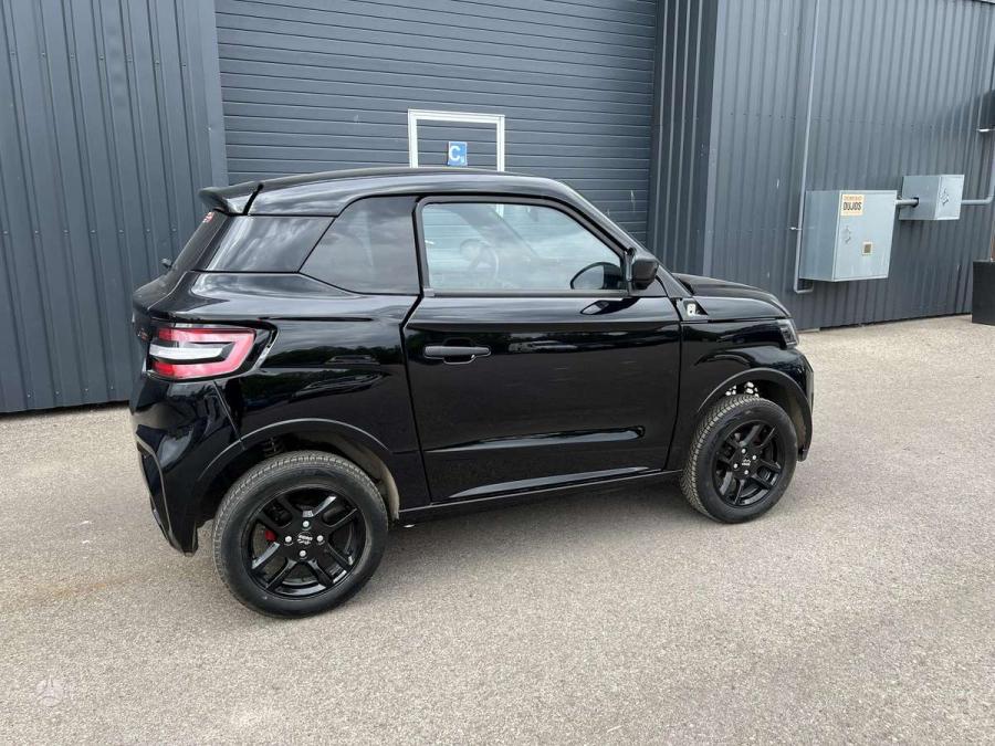Melns Ligier JS 50 2025 Alīta, ar dzinēja tilpumu 0.00 L un nobraukumu 2 tūkst. km par 11950 €, foto 11 vietnē AUTOMOTO.COM.LV