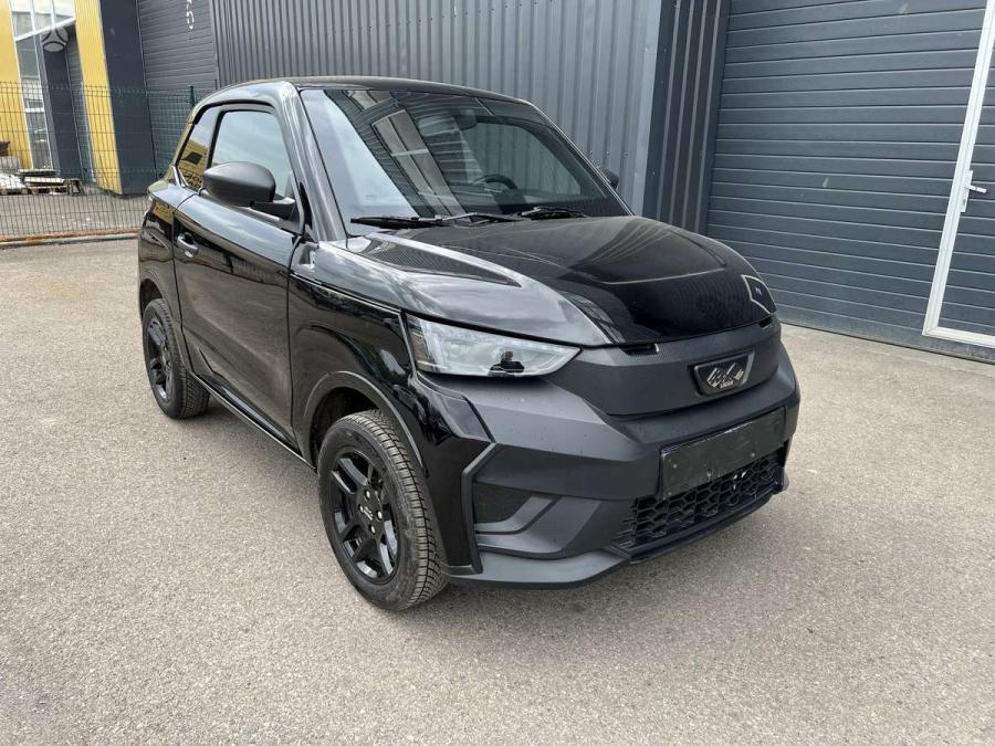 Melns Ligier JS 50 2025 Alīta, ar dzinēja tilpumu 0.00 L un nobraukumu 2 tūkst. km par 11950 €, foto 13 vietnē AUTOMOTO.COM.LV