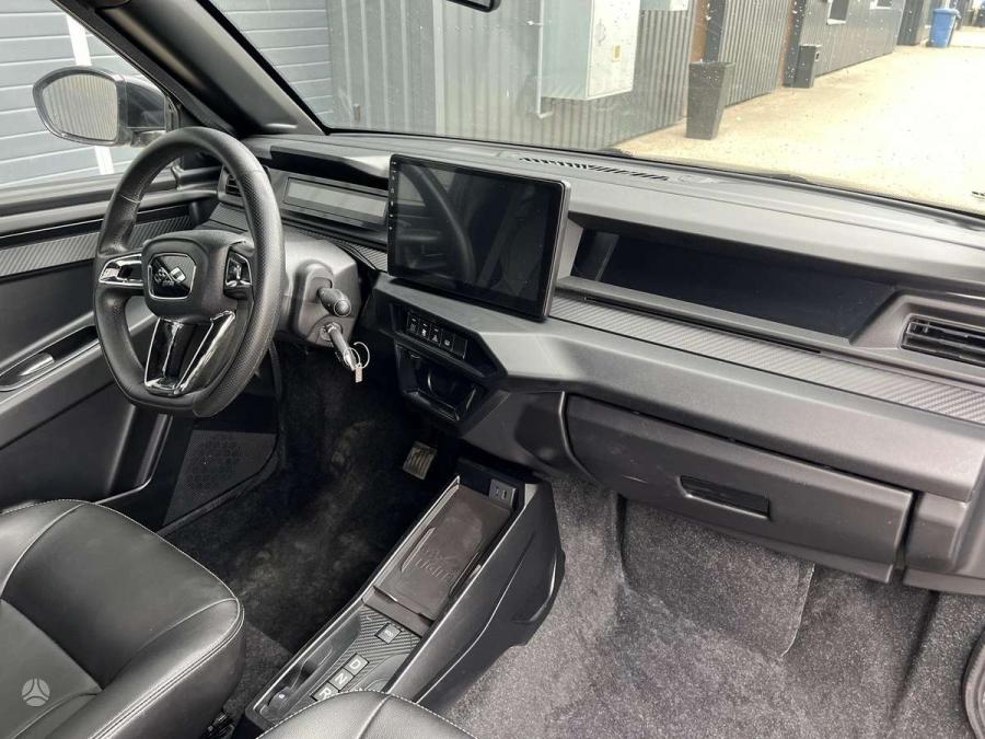 Melns Ligier JS 50 2025 Alīta, ar dzinēja tilpumu 0.00 L un nobraukumu 2 tūkst. km par 11950 €, foto 17 vietnē AUTOMOTO.COM.LV