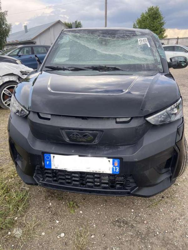 Black Ligier JS 50 2025 in Taurage, with an engine capacity of 0.00 L and mileage of 0 thousand km for 9800 €, photo 8 on AUTOMOTO.COM.LV