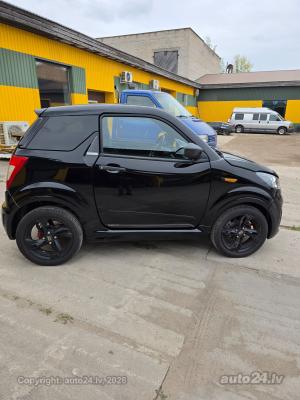 Melns Ligier JS 50 2024 Tartu, ar dzinēja tilpumu 0.49 L un nobraukumu 8 tūkst. km par 14290 €, foto  vietnē AUTOMOTO.COM.LV