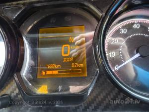 Melns Ligier JS 50 2024 Tartu, ar dzinēja tilpumu 0.49 L un nobraukumu 8 tūkst. km par 14290 €, foto 9 vietnē AUTOMOTO.COM.LV
