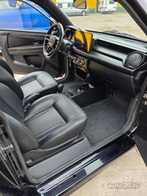 Melns Ligier JS 50 2024 Tartu, ar dzinēja tilpumu 0.49 L un nobraukumu 8 tūkst. km par 14290 €, foto 18 vietnē AUTOMOTO.COM.LV