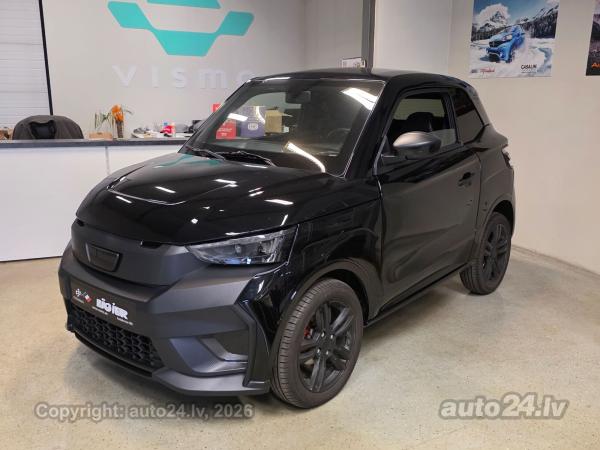 Melns Ligier JS 50 2025 Tallina, ar dzinēja tilpumu 0.50 L un nobraukumu 3 tūkst. km par 16990 €, foto 1 vietnē AUTOMOTO.COM.LV